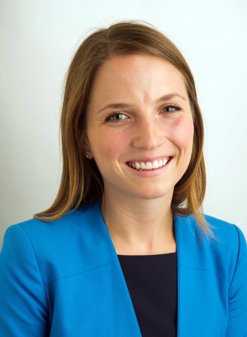 HMP alumna Emma Ravenscroft earns ACHE student essay award – University ...